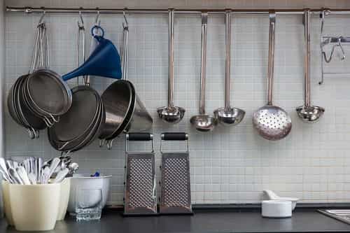 What Cannot be Used to Dry Utensils? Guide for Food Handlers