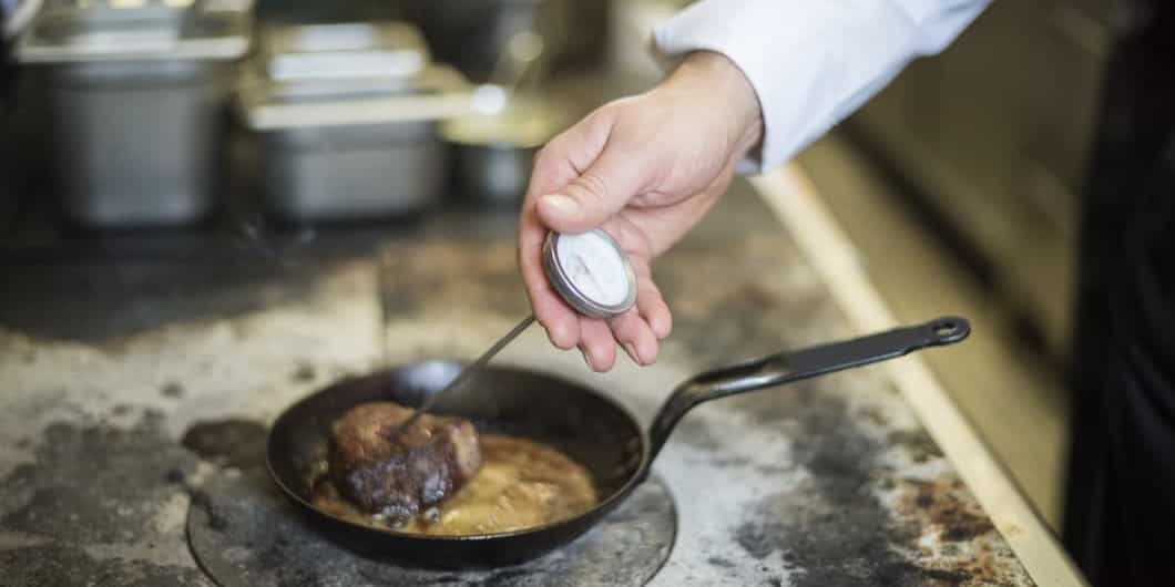 What Is the Best Way to Prevent Poor Food Safety? 6 Ways for Food Handlers