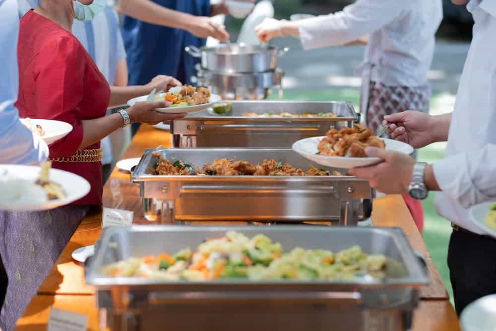 8 Practical Ways to Prevent Cross-Contamination in a Self-Service Area